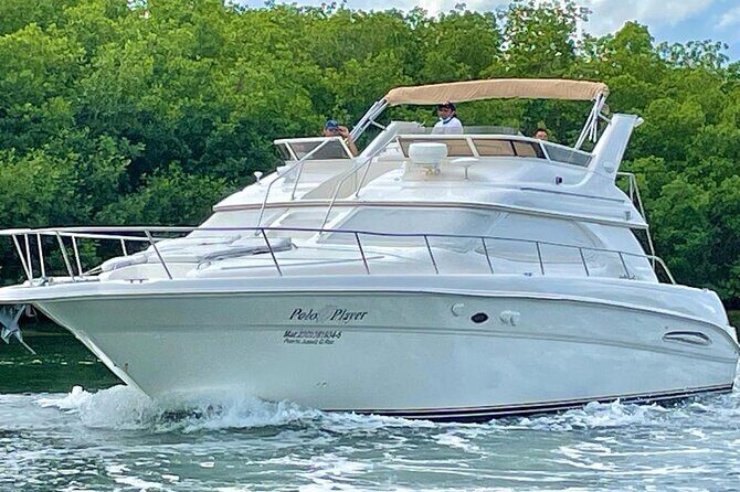 Cancun Yacht Tour - SEARAY YACHT 46 FT GREAT FOR SUNSET 15 PEOPLE MAX 25P9 - An Overview of the Cancun Yacht Tour Experience