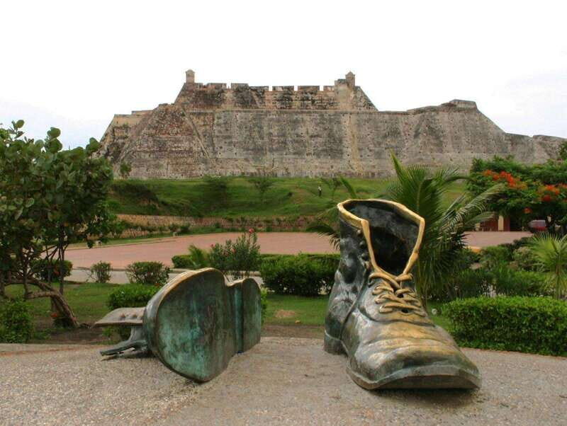 Cartagena: BILINGUAL CITYTOUR + SAN FELIPE CASTLE & Old city - What’s Included and What to Expect