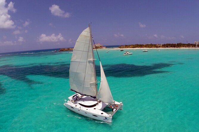 Catamaran Sailing and Snorkeling to Isla Mujeres from Cancun - Who Should Consider This Tour?