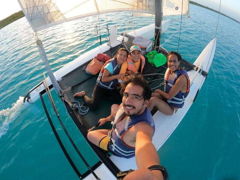 Catamarán Through the Bacalar Lagoon and Make New Friends - What You Can Expect from the Itinerary