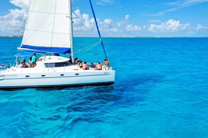 Catamaran Tour to Isla Mujeres Snorkeling with Buffet and Open Bar - Who Will Love This Tour?