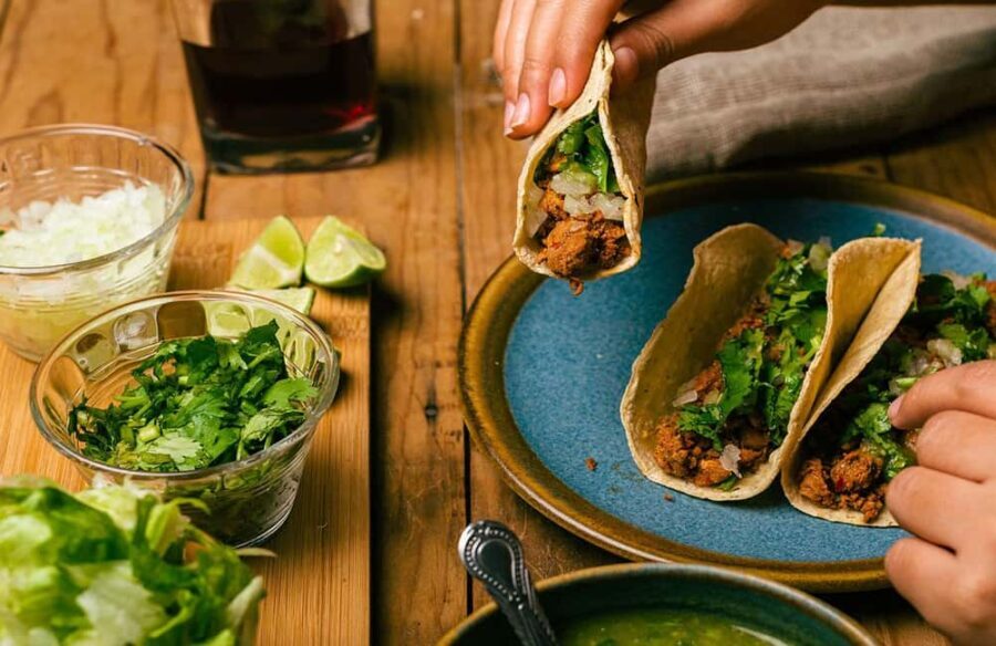 CDMX: Tacos and mezcal night tour - Authenticity and Reputation
