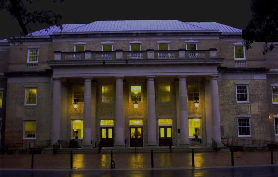 Chapel Hill Ghost Walk - Who Should Consider This Tour?