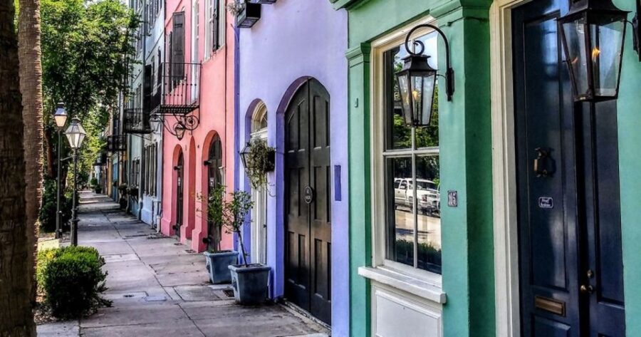 Charleston History Tour-Small Groups Only-History & Alleys - A Deep Dive into the Experience