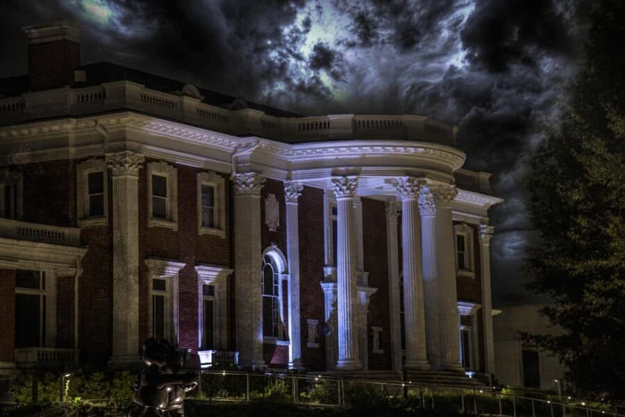 Chattanooga Crypts and Chills Ghost Tour - Who Should Consider This Tour?