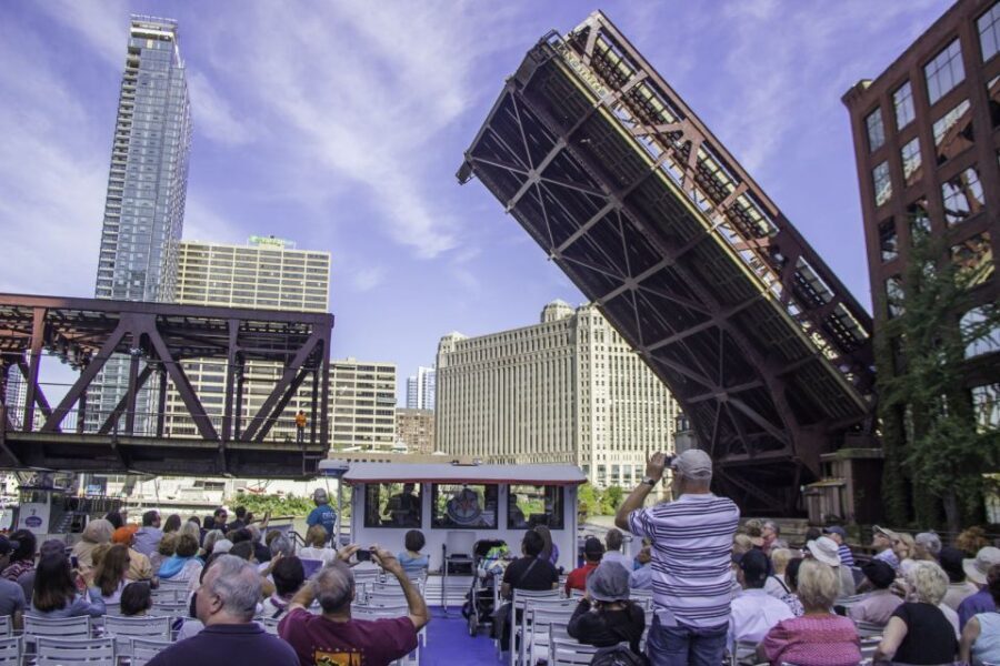 Chicago: 45-Minute Family-Friendly Architecture River Cruise - A Thorough Breakdown of the Experience
