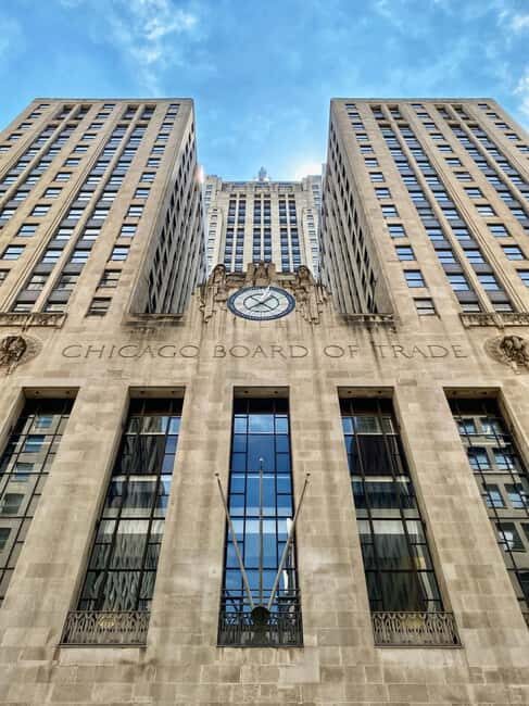 Chicago: Art Deco Madness Walking Tour - The Experience: From Details to Big Picture