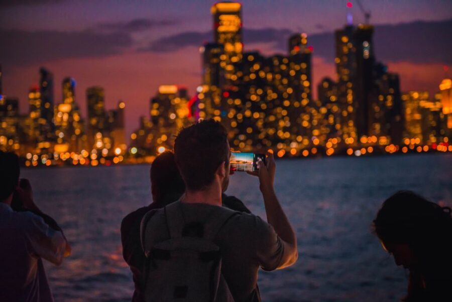 Chicago by Night River and Lake Cruise - Who Is This Tour Best For?