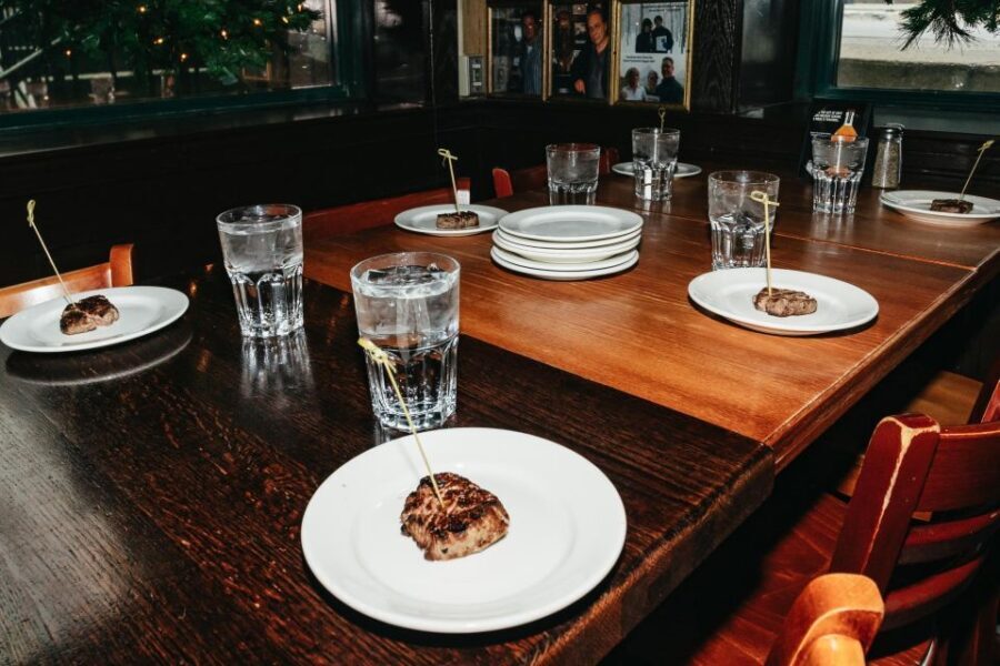 Chicago: Gangsters and Food Tasting Walking Tour - Accessibility and Practical Details