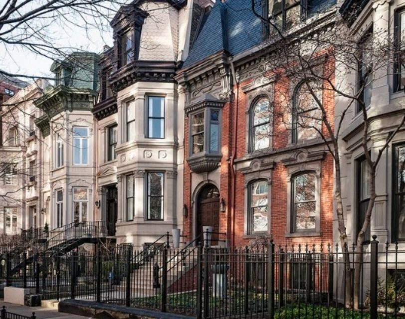 Chicago: Lakefront Neighborhoods Bike Tour - The Charm of Old Town Historic District