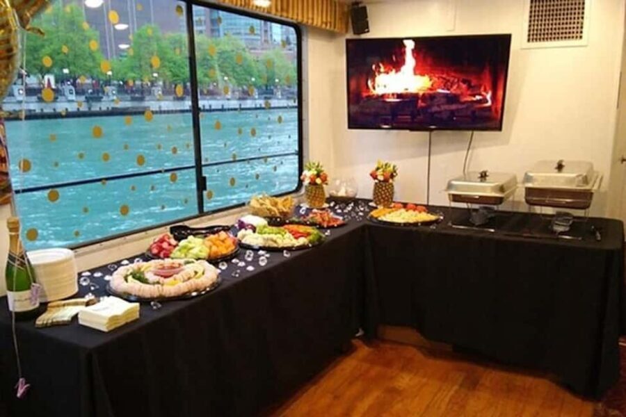 Chicago: Mimosa n' Bloody Mary Cruise - What Makes This Cruise Stand Out?