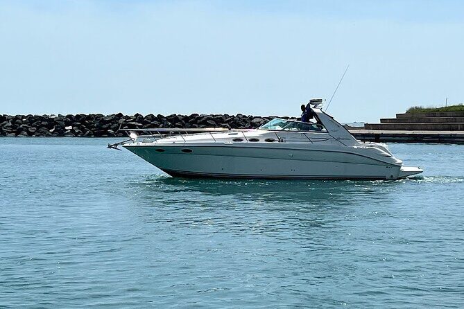 Chicago Private Rental Yacht Charter - Analyzing the Cost and Value