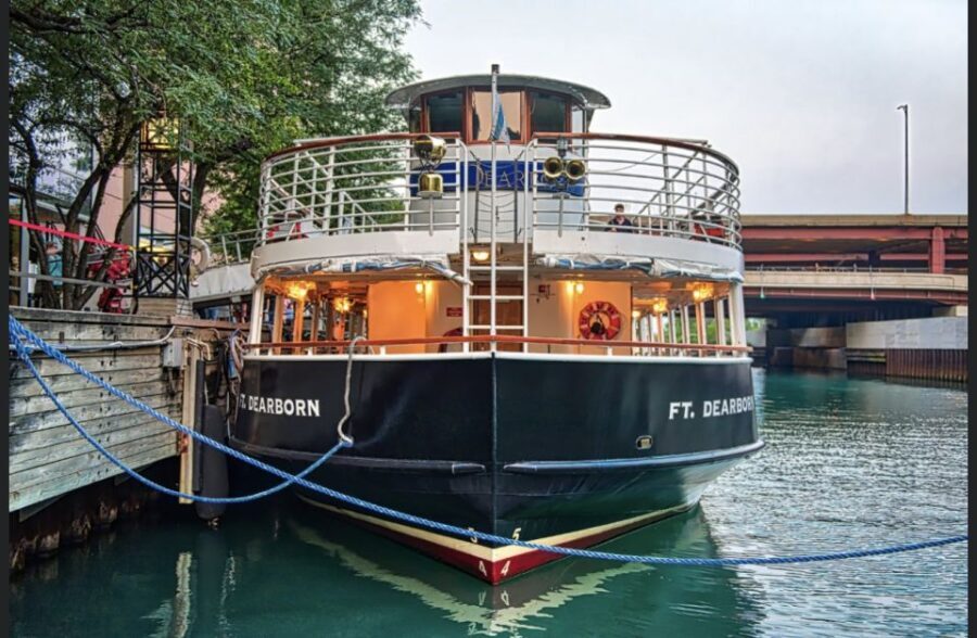 Chicago River: 1.5-Hour Guided Architecture Riverboat Tour - The Experience from a Traveler’s Perspective