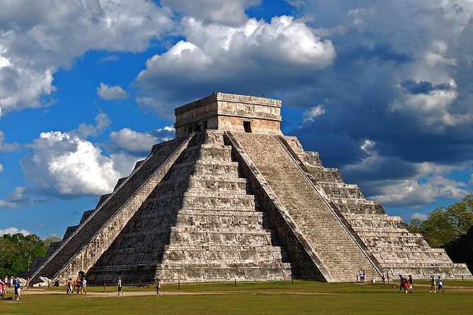 Chichen Itza the Mayan Wonder Tour from Cancun and Riviera Maya - The Long Day and the Travel Experience