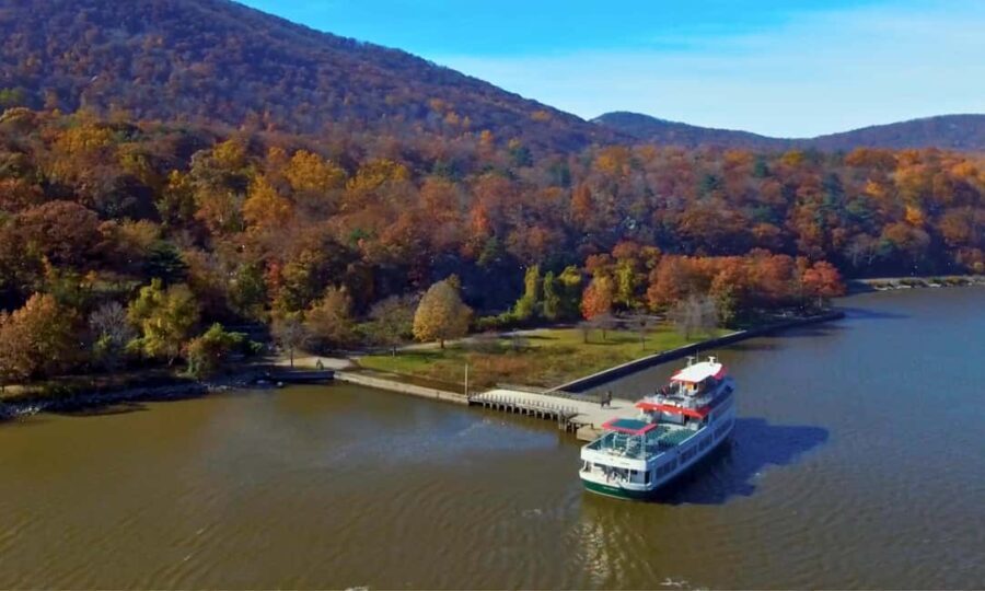 Circle Line: Bear Mountain Foliage & Oktoberfest Cruise NYC - A Deep Dive into the Experience