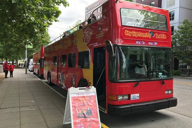City Sightseeing Seattle HOHO Bus and Locks or Harbour Cruise - The Experience Itself — What to Expect