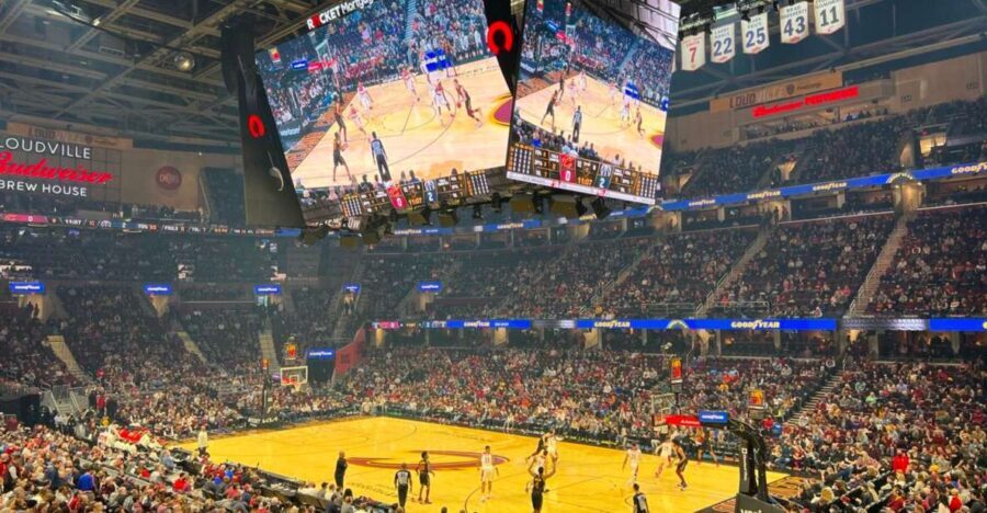 Cleveland: Cleveland Cavaliers Basketball Game Ticket - Who Should Consider This Experience?