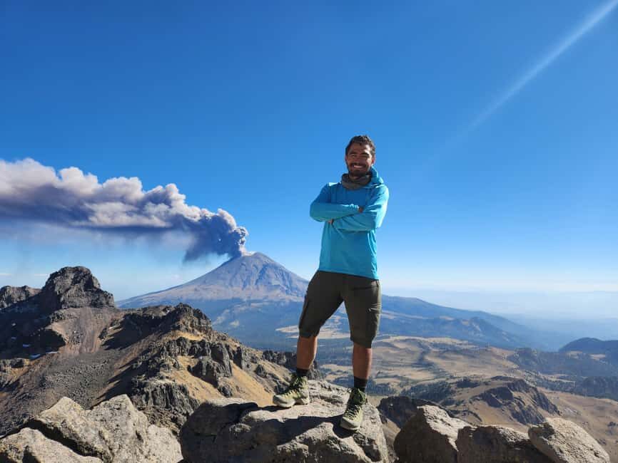 Conquer the summit of the Iztaccihuatl volcano - Day Two: The Dawn Ascent