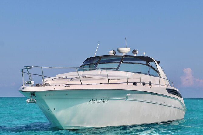 Cruise in Elegance: Luxury Yacht Rental in Cancun - Who Will Love This Tour?