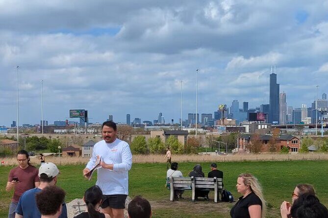 Custom Chicago Walking Tours - Examining the Itinerary and Experience