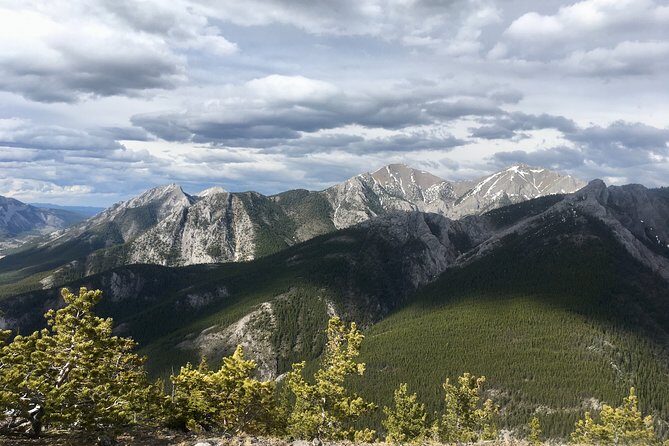 Day Hike in Kananaskis Country - Who would love this experience?