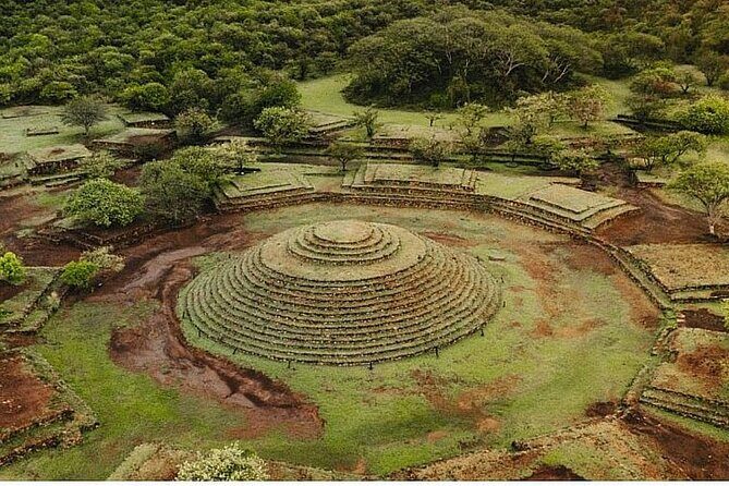 Day Tour Guachimontones Archeological Site & Hacienda la Labor - Transportation and Group Dynamics