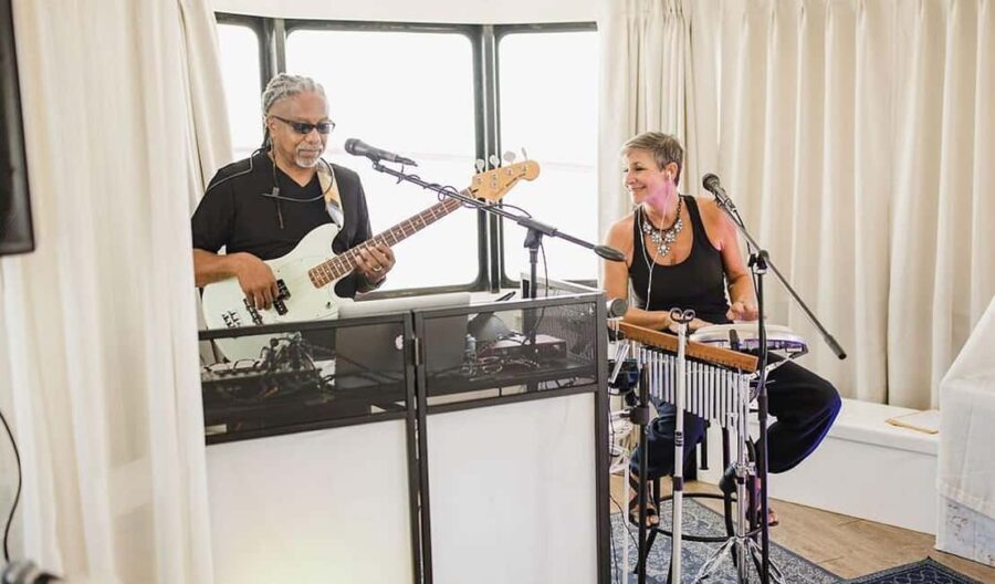 Destin: Sunset Dinner Cruise with Live Music - What Makes This Cruise Stand Out?
