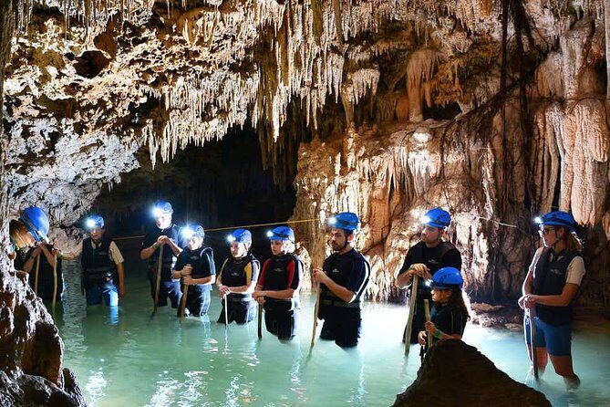 Discover a secret river in middle of the Jungle. Buffet included. - The Scenic Highlights and Cave Experience