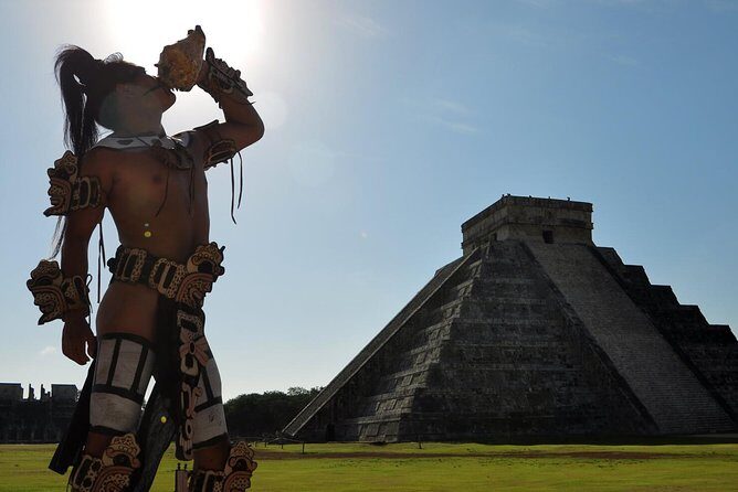 Discover ancient Mayan life at Chichen Itza Ruins and 2 cenotes - The Majesty of Chichen Itza