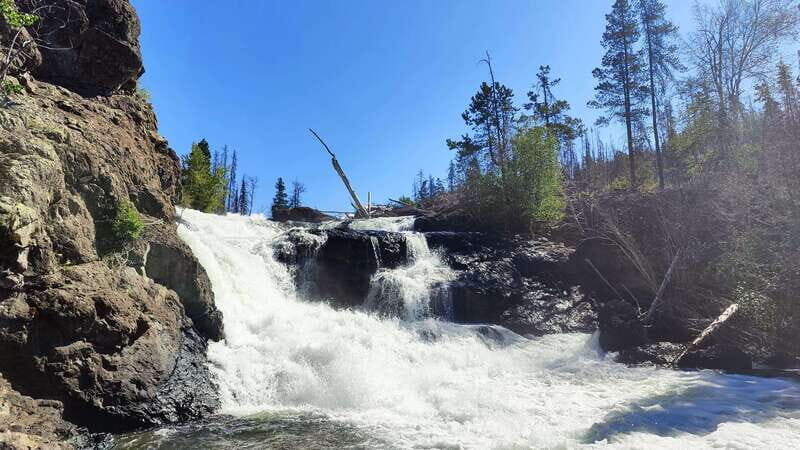 Eagle Lake, BC: Hidden Waterfalls Tour 4x4 - Reaching the Waterfall: What to Expect