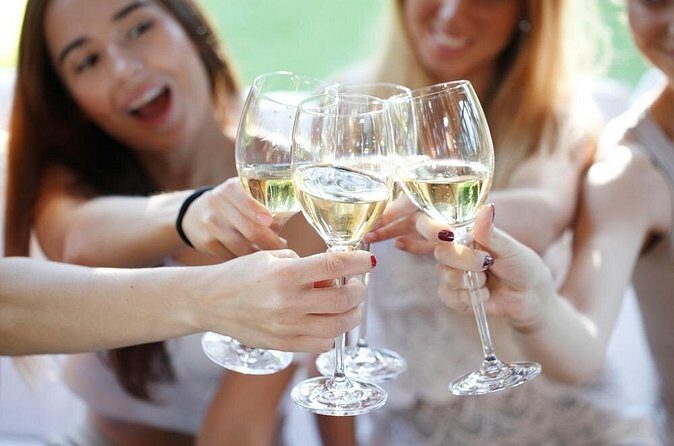 East Kelowna Half-Day Sip Tour - FAQ About the East Kelowna Half-Day Sip Tour