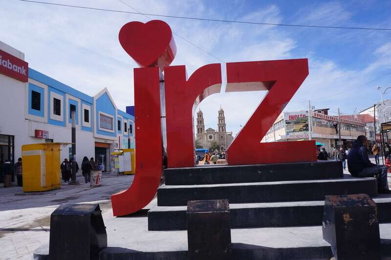 El Paso & Juarez Downtown Historic Walking Tour - Market and Shopping Experience
