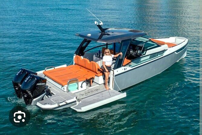 ELEGANT LUXURY MOTOR YACHT PARTY (*No Hidden Fees*) - Authentic Perspectives from Past Guests
