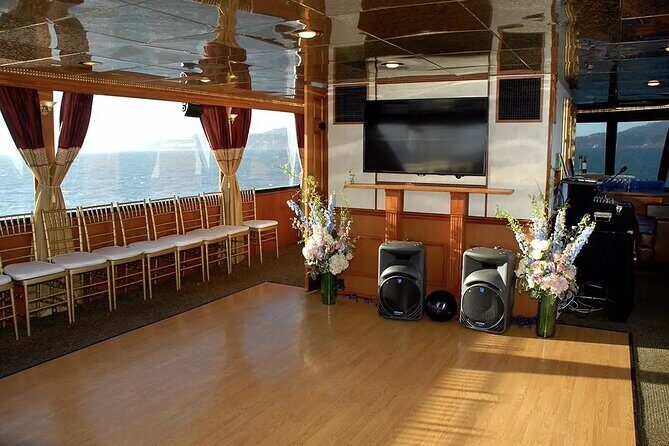 Empress Yacht San Francisco New Years Eve Party Cruise - Who Is This Cruise Best For?