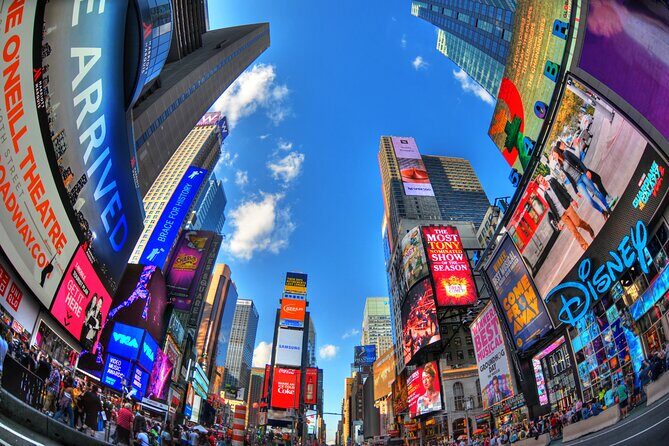 Exclusive Party Tour with Drinks in New York City - The Value of a Night with a Guide