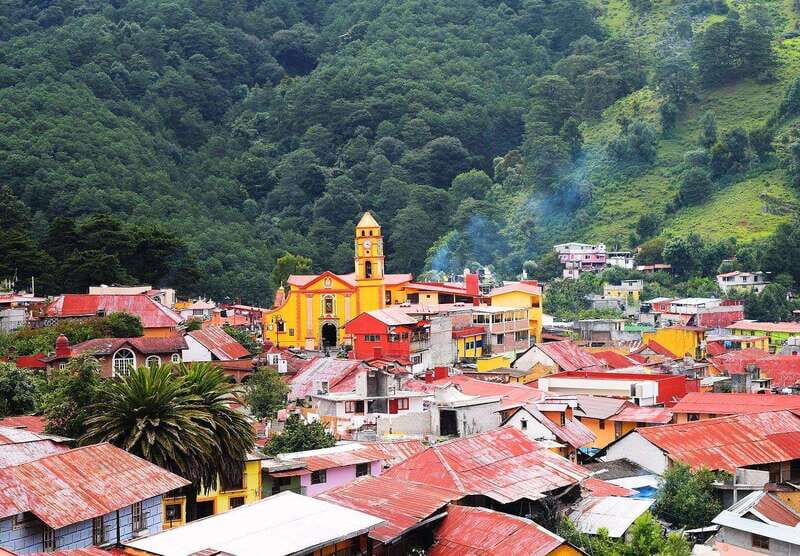 Exclusive tour to Peña de Bernal and Freixenet vineyards from CDMX - Who Is This Tour Best For?