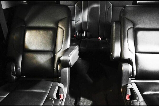 Executive Service in SUBURBAN - The Vehicle and Comfort Level