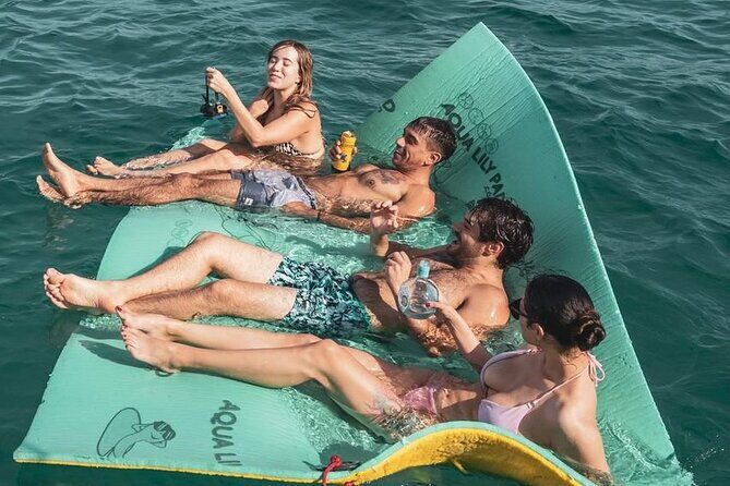 Experience in 30 foot yacht 3 hours - The Sum Up