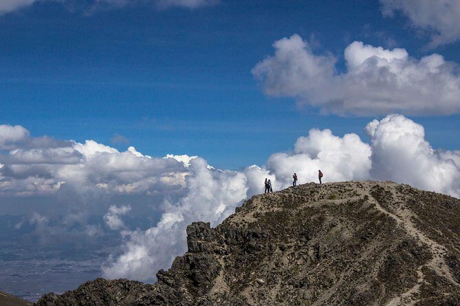 Explore El Paso de Cortes with a professional photographer - Who Should Consider This Tour?