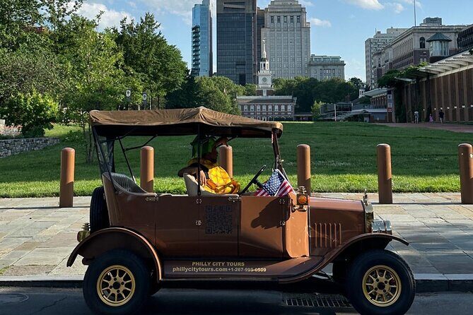 Explore Philadelphia via Vintage Car or Electric cart - Who Should Consider This Tour?