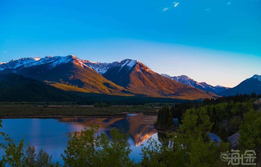 From Banff/Canmore: Banff National Park Guided Day Tour - Value and Practicalities