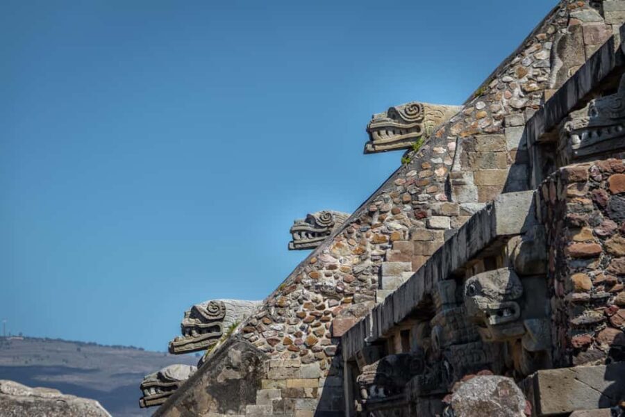 From CDMX: Sunset Tour to Teotihuacán - Arrival at Teotihuacán – The Archaeological Marvel