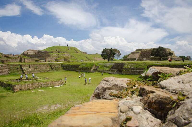 From Huatulco: Oaxaca Overnight Guided Tour - Arriving in Oaxaca City
