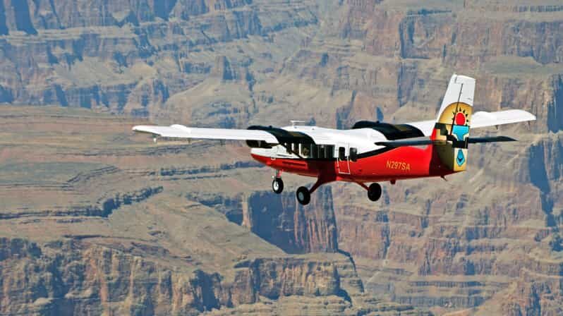 From Las Vegas: Grand Canyon West Rim Airplane Tour - The Aircraft and Comfort Level