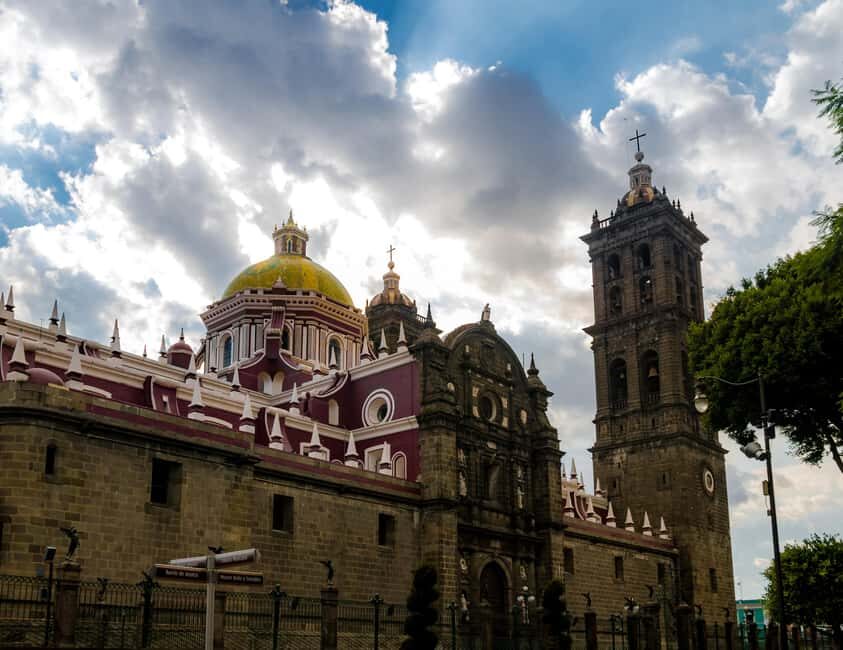 From Mexico City: Day trip to Puebla, Cholula, and Tonantzintla - A detailed look at the tour experience