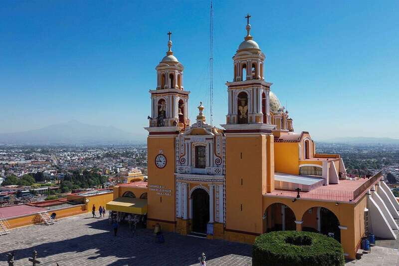 From Mexico City: Puebla, Cholula and Tonantzintla Day Trip - Santa María de Tonantzintla: A Unique Religious Site