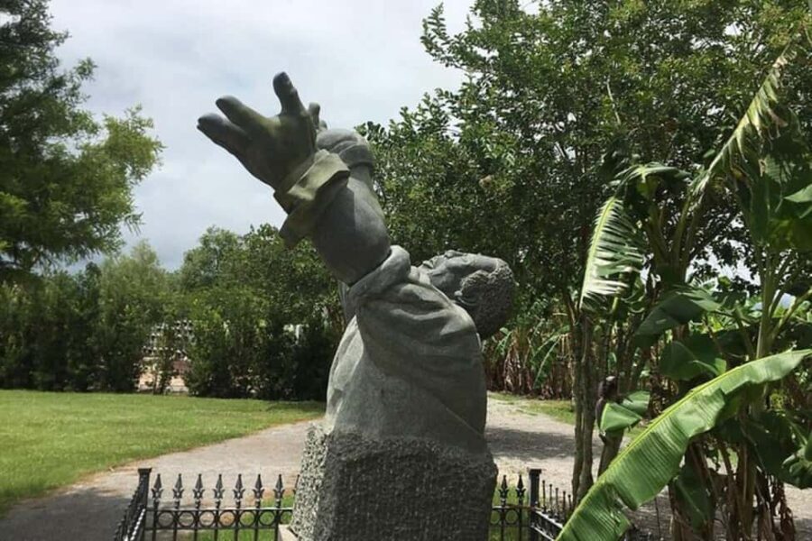 From New Orleans: Oak Alley and Laura Plantation Guided Tour - Transition to Laura Plantation