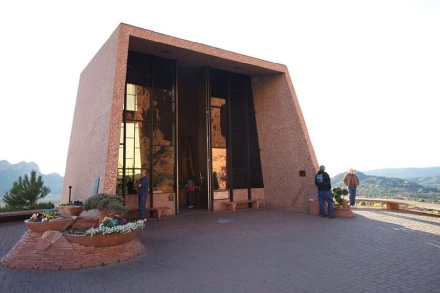 From Phoenix: Vortex to Vineyard Private Tour - Evaluating the Value