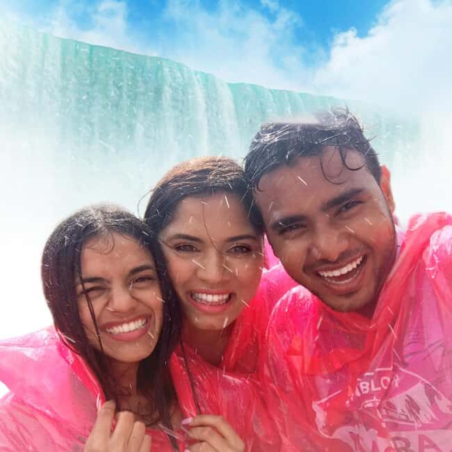 From Toronto: Niagara Falls Bus Tour with Boat Cruise - Scenery and Stops Along the Way