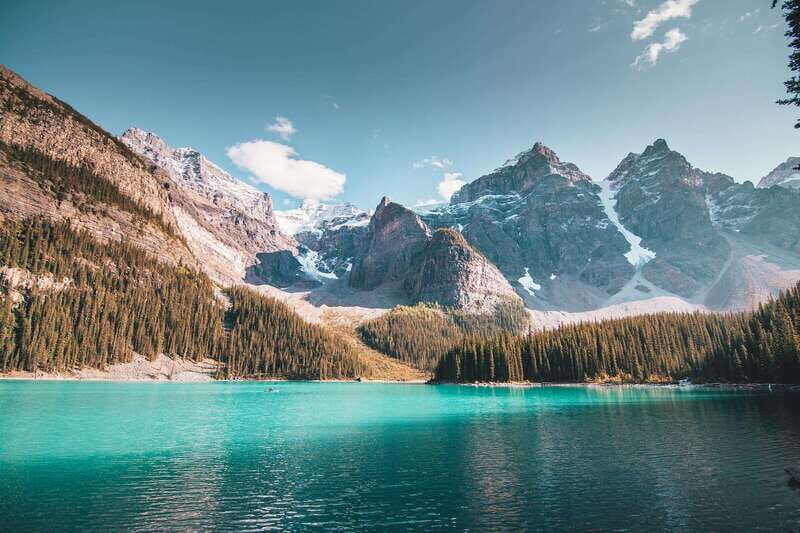 From Vancouver:4-Day Columbia Icefield & Banff National Park - Valley Views and Unique Experiences